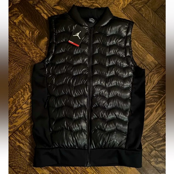 Jordan | Jackets & Coats | New Jordan Mens Black Down Quilted ...